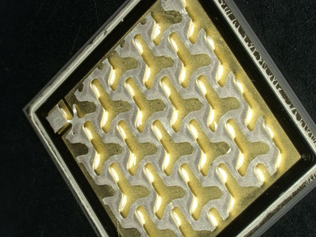 Zuverlässiges Single Chip Package - Fraunhofer IZM